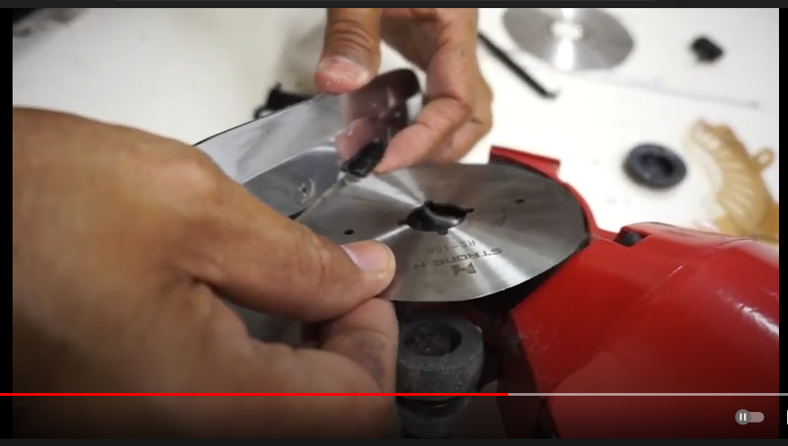 Tutorial Mengganti Mata Pisau Alat Potong Kain Octa - Tongbos